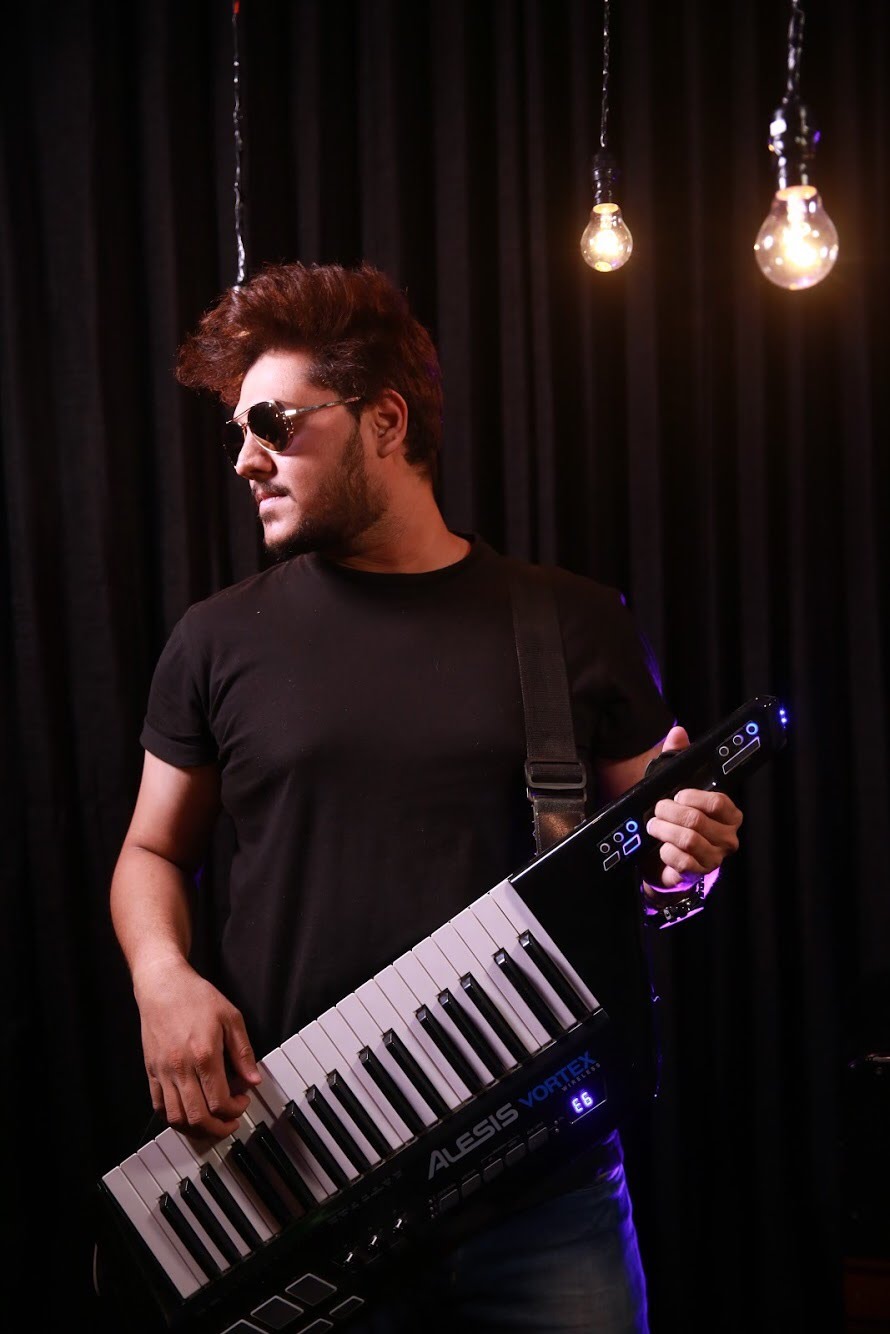 Independent Singer, Composer Veer Pandya Debuts in Bollywood music with ...